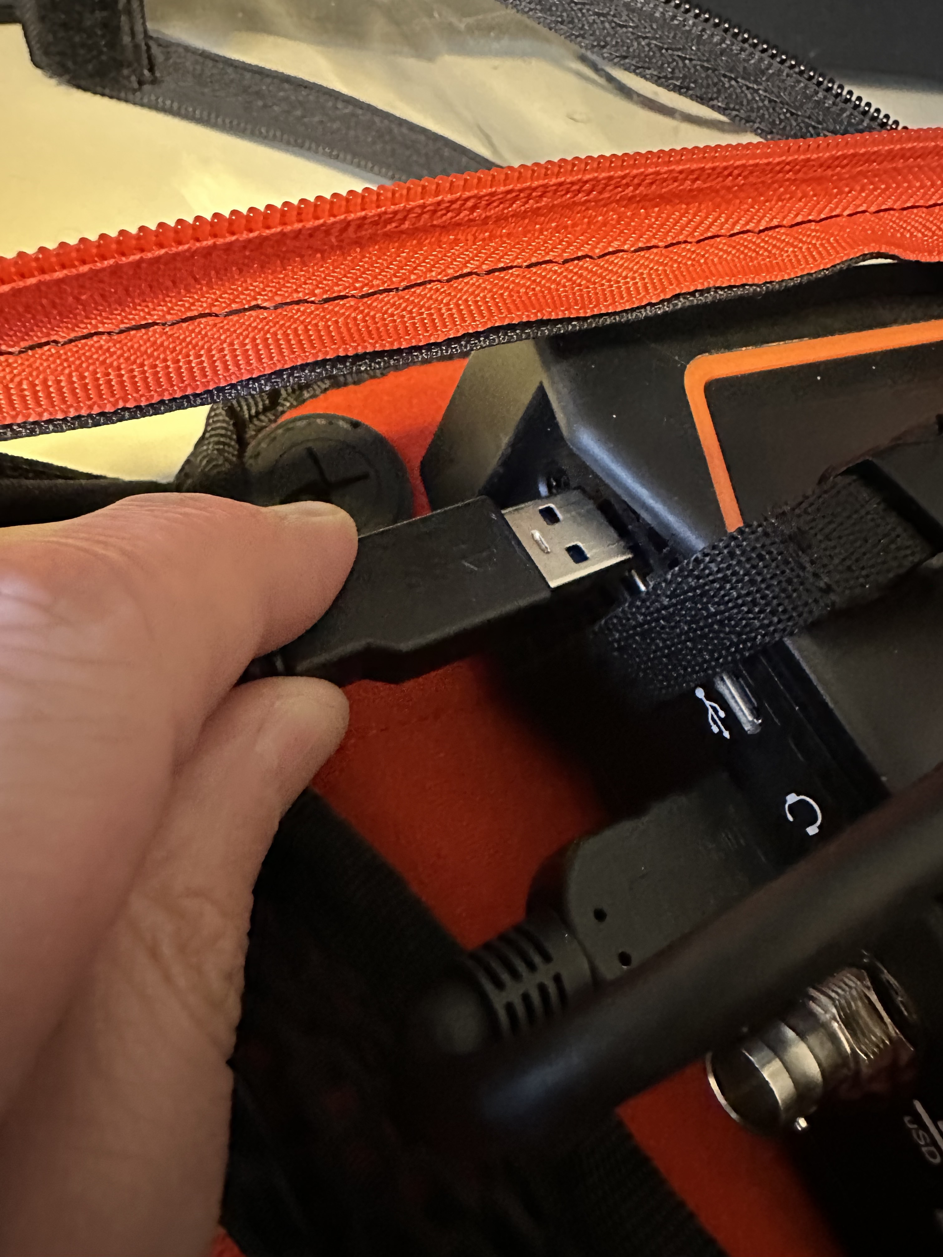 Proper Setup of Your LiveU Solo Belt Pack and Solo PRO – LiveU Solo